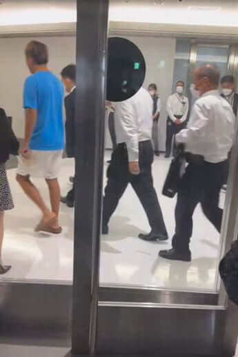 ガーシー容疑者に氏名・顔写真を晒され3週間、“ネットいじめ”を受けた「20代一般人」が擁護派に言いたいこと(写真2) デイリー新潮