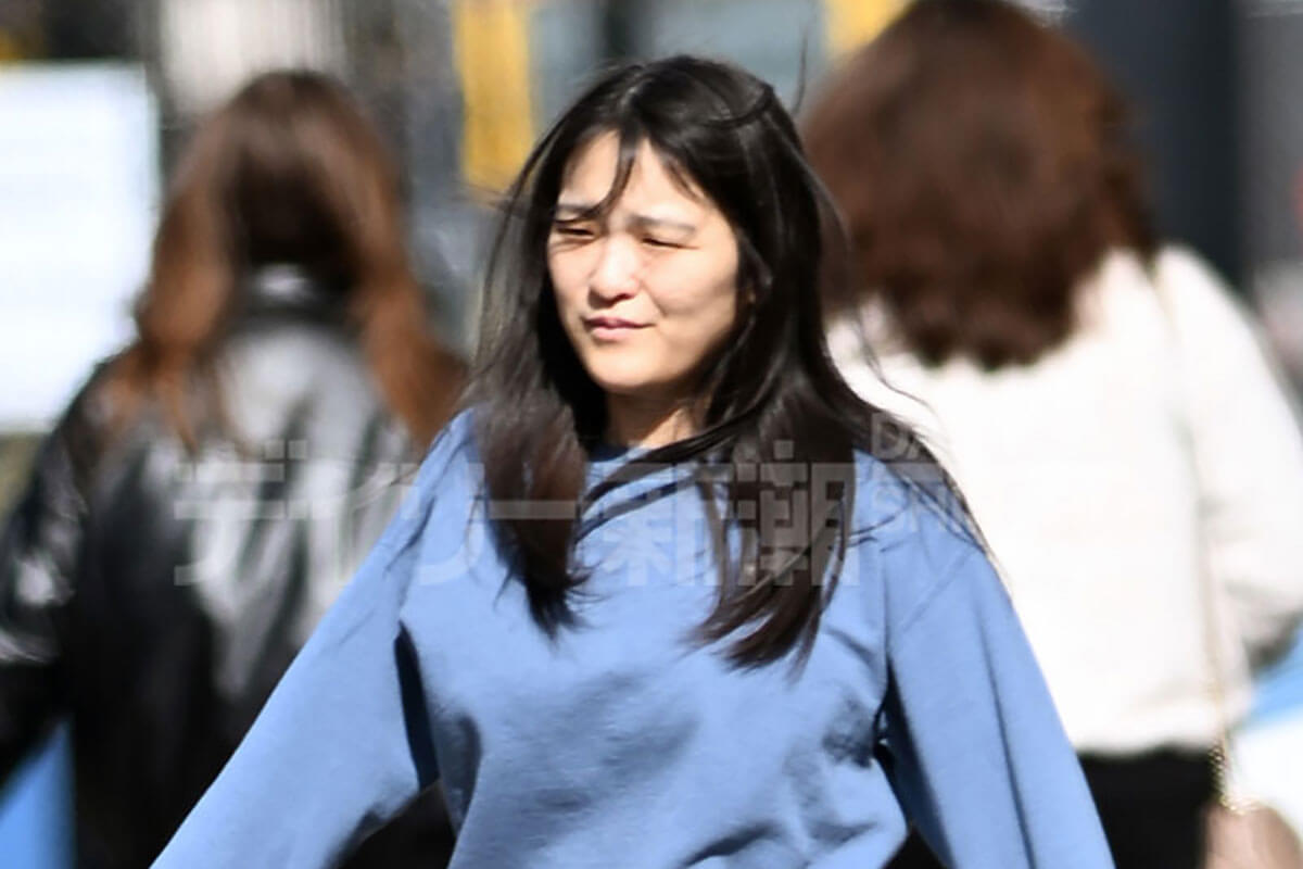 「眞子さん」はシャツを乱れさせて猛ダッシュ、「圭さん」は… 「小室夫妻」の慌ただしくも幸せな日常（写真7） | デイリー新潮